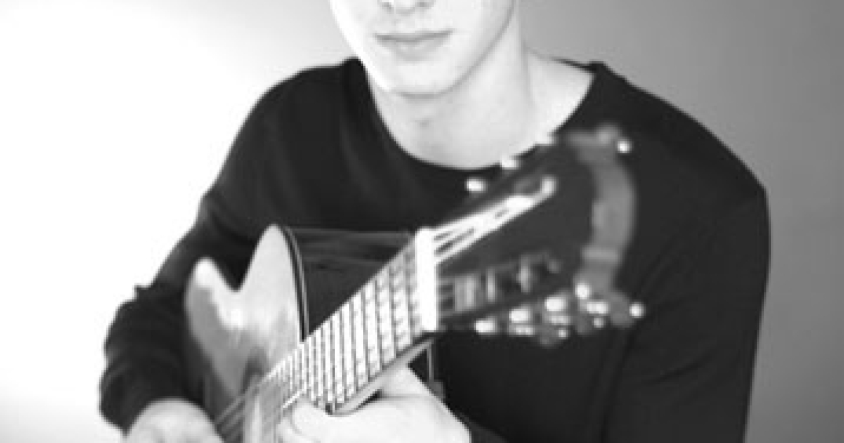 Alec Holcomb - Interview and Video