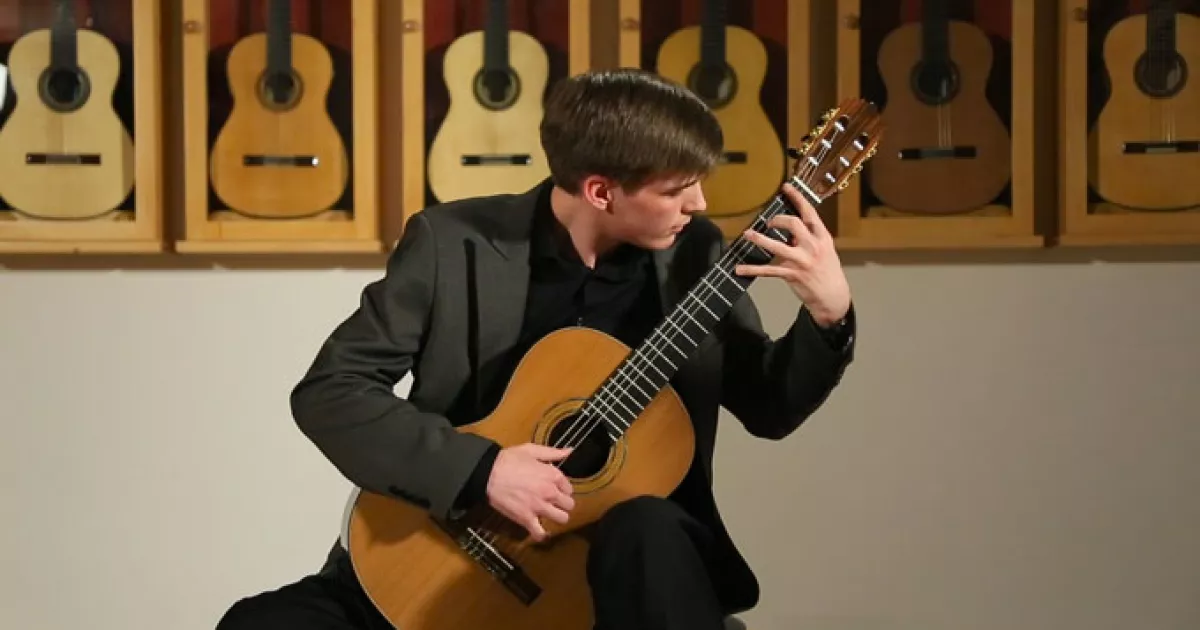 Jonathan Pryde - Roth 'Soiree' (2015 Stephen Hill)