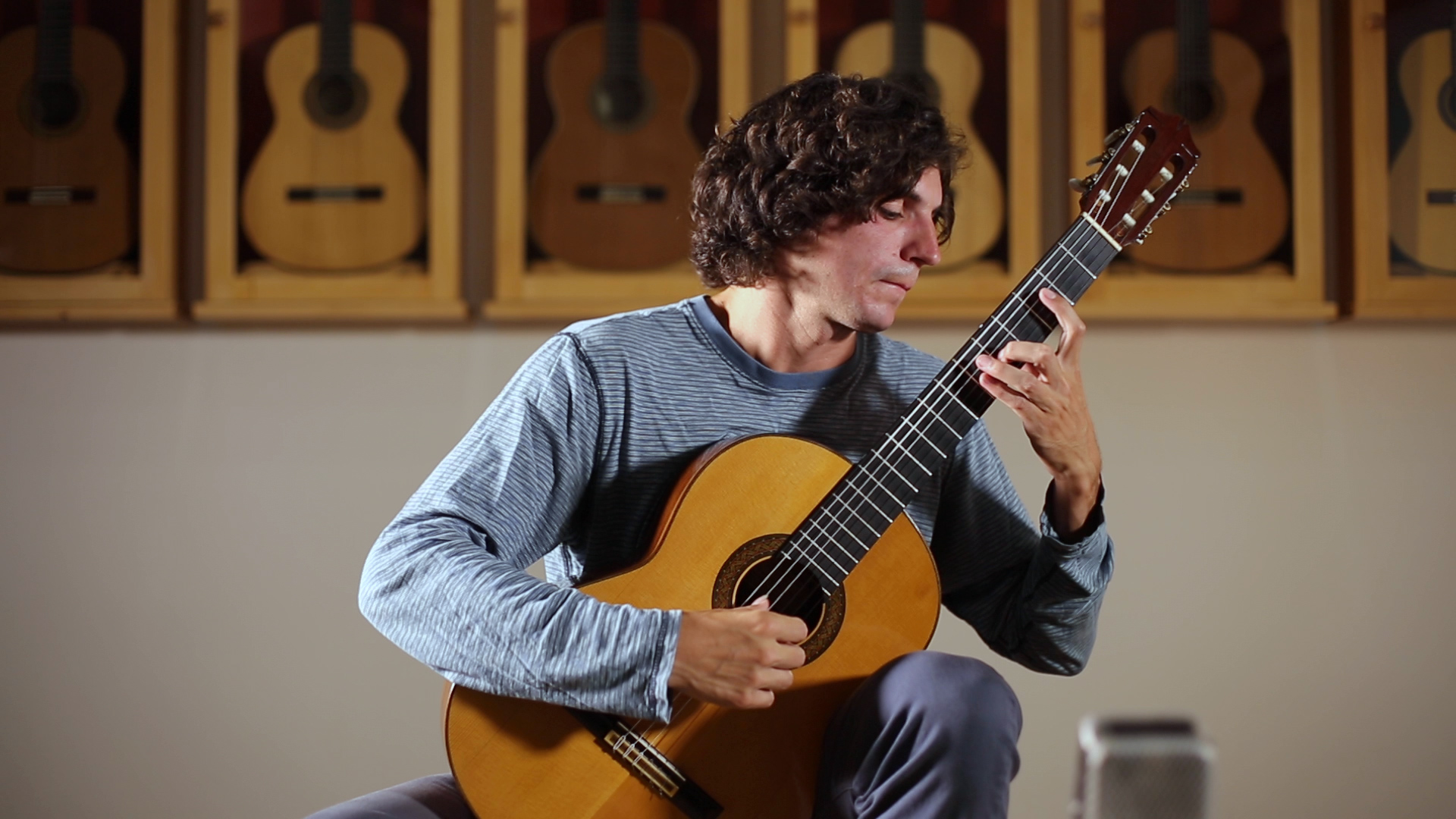 Josh Moore - Preludios Urbanos
