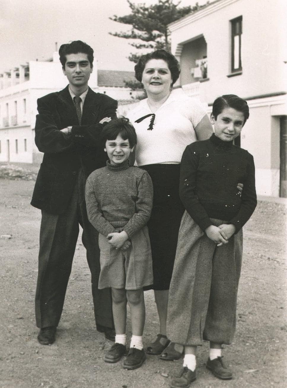 Celebrating 80 Years of Pepe Romero: A Musical Journey