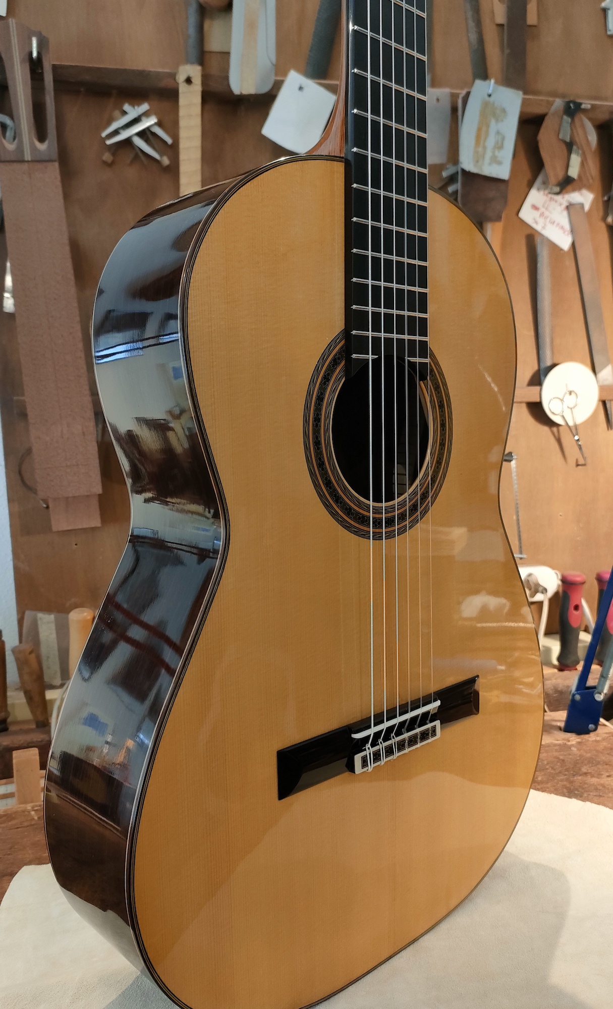 Mario Grimaldi Builds a "Tribute" Instrument to Ida Presti's 1963 ...