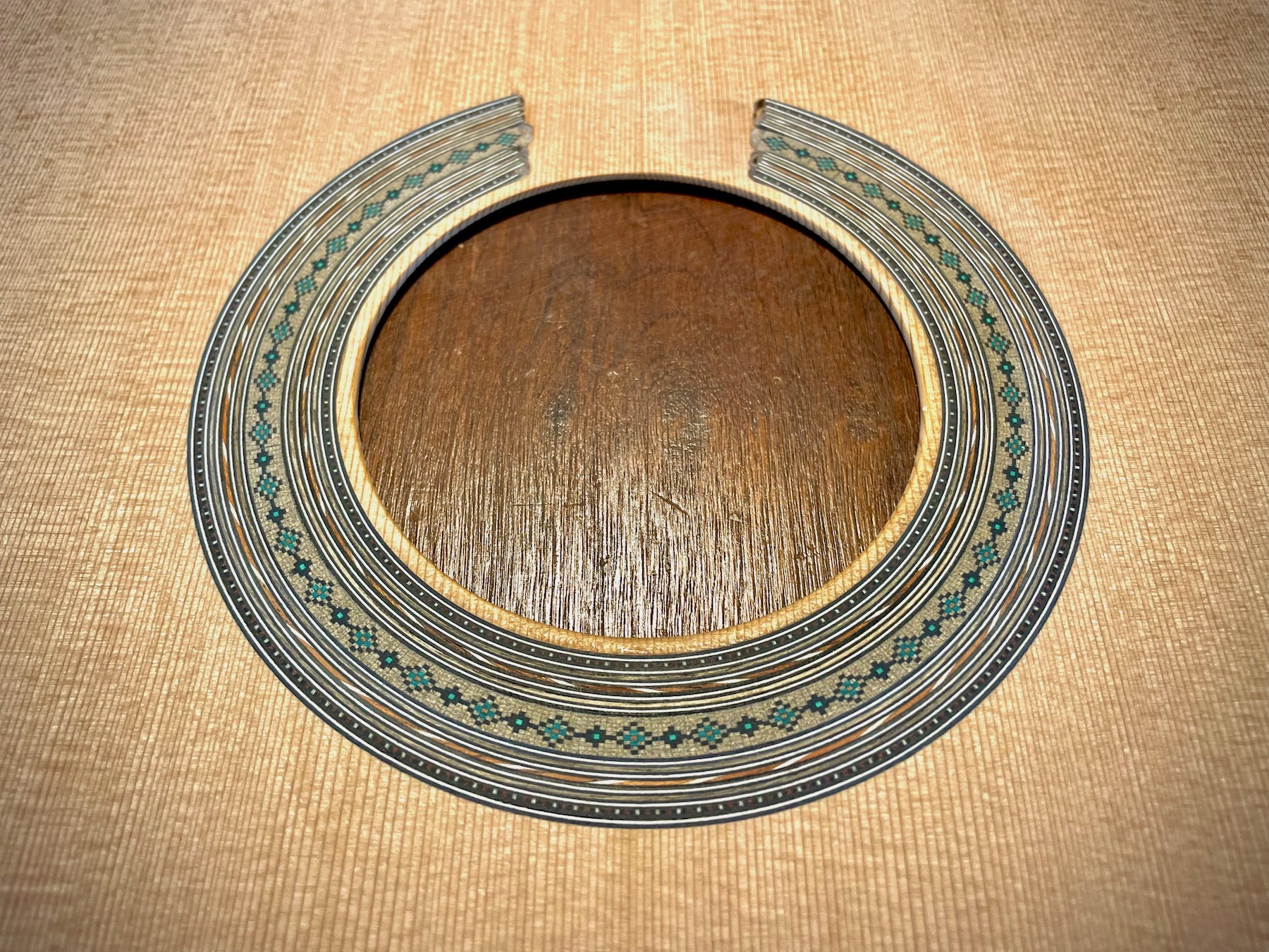 Ariel Ameijenda’s New Guitar for GSI Features a Cedar Top from Daniel ...