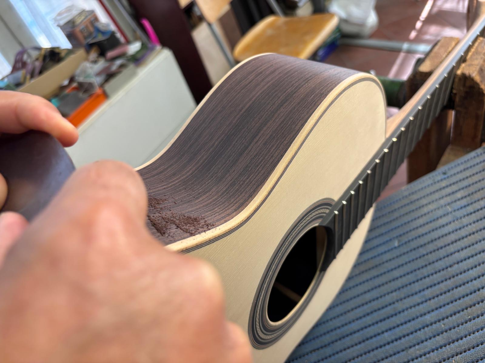 A 1910 Manuel Ramirez Model by Liuteria Frignani — A New Collaborative ...