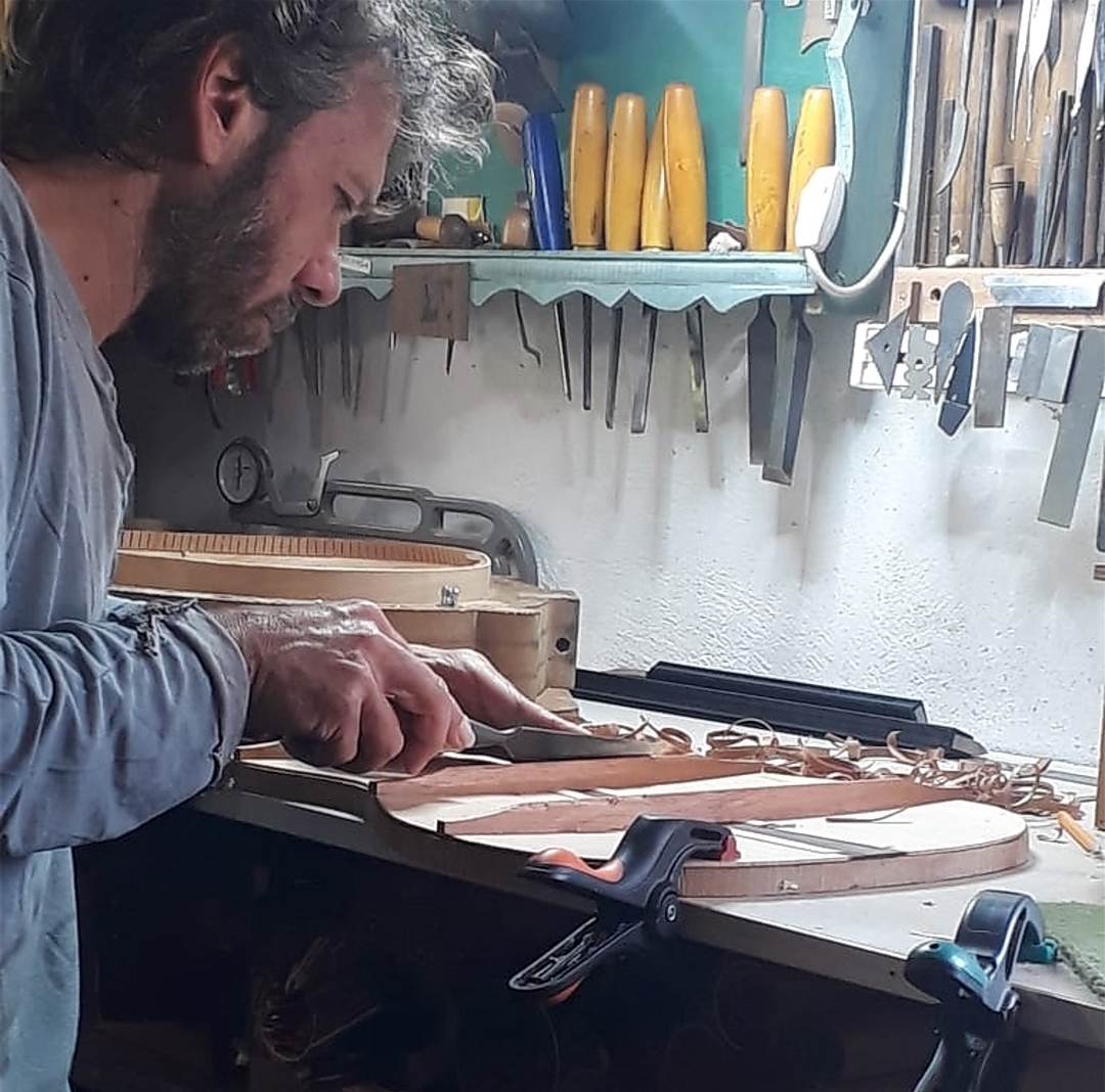 Luthier Mario Aracama | GSI