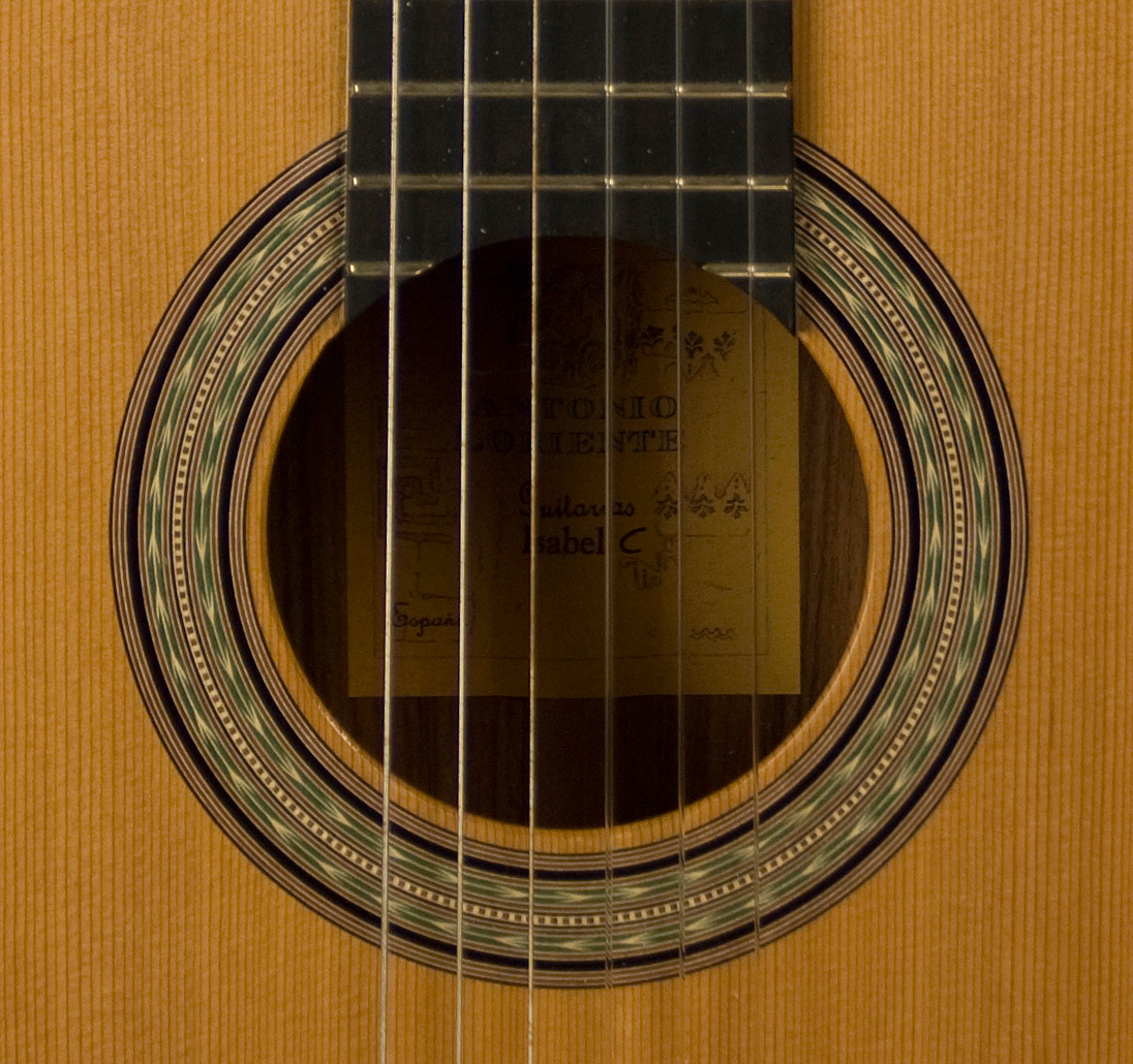 Loriente "Isabel" CD/PF Guitar | GSI